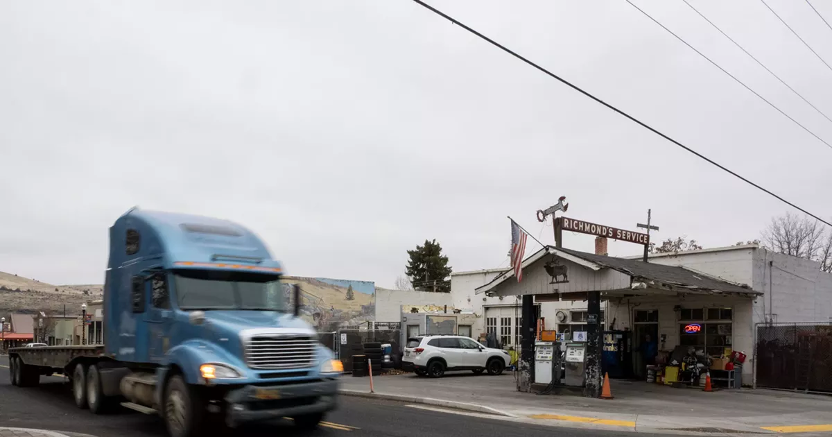 DEQ Pauses Controversial Advanced Clean Trucks Rule | The Source Weekly ...