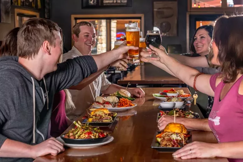 Best Bar and Best Restaurant in Sunriver 2021 | Sunriver Brewing ...
