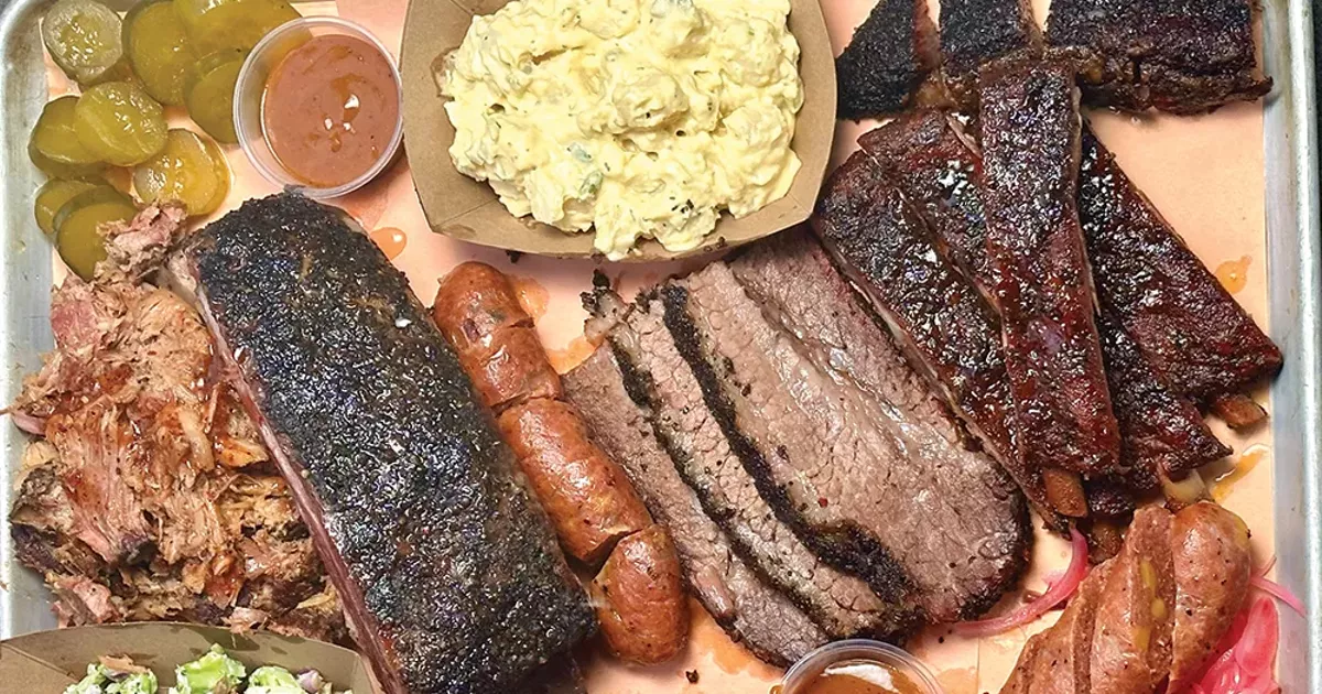 Small-Batch, Craft Barbecue Down on the Farm | The Source Weekly - Bend ...
